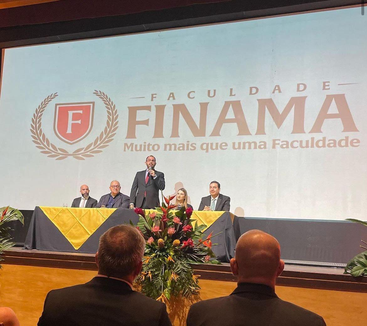 Felipe Chiarello comanda aula show da FINAMA ADVOCACIA com teatro ...